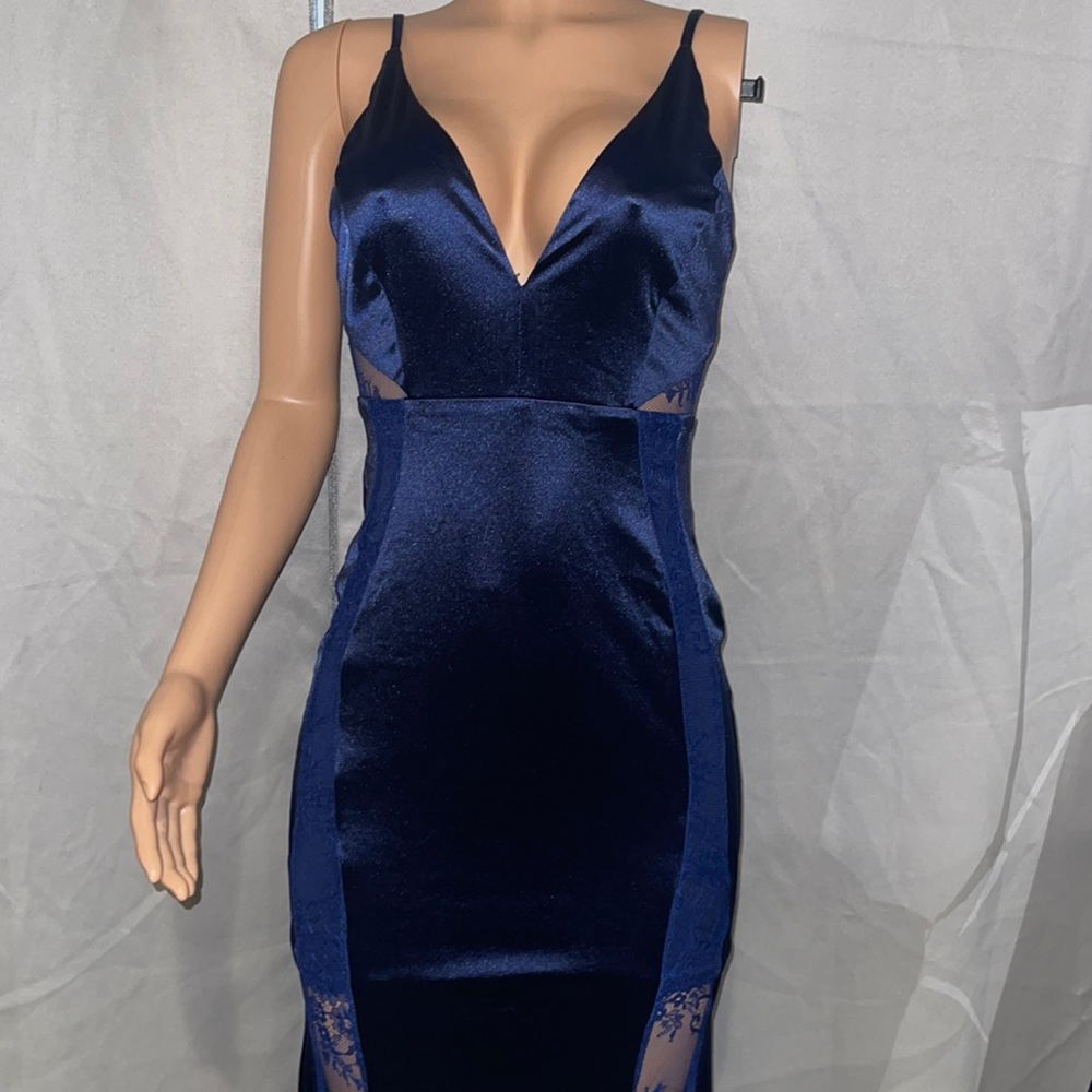 New Guess Lace Mesh Panel Inset Flare Train Formal Ma… - Gem